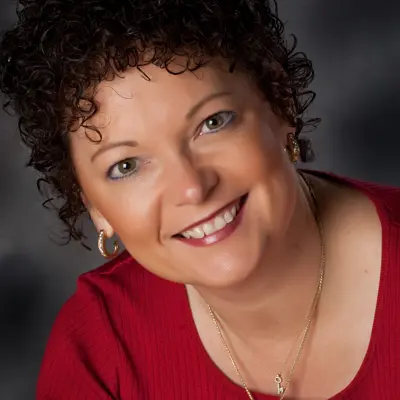 Tracy Zeller named 2015 Distinguished Accountant by Romain College of ...